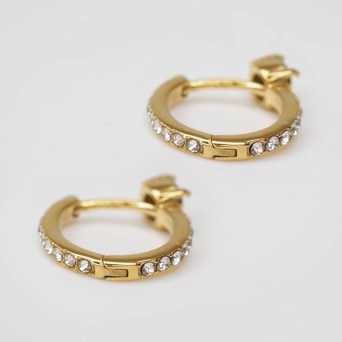 Øreringer med stor zirkonia - 7days